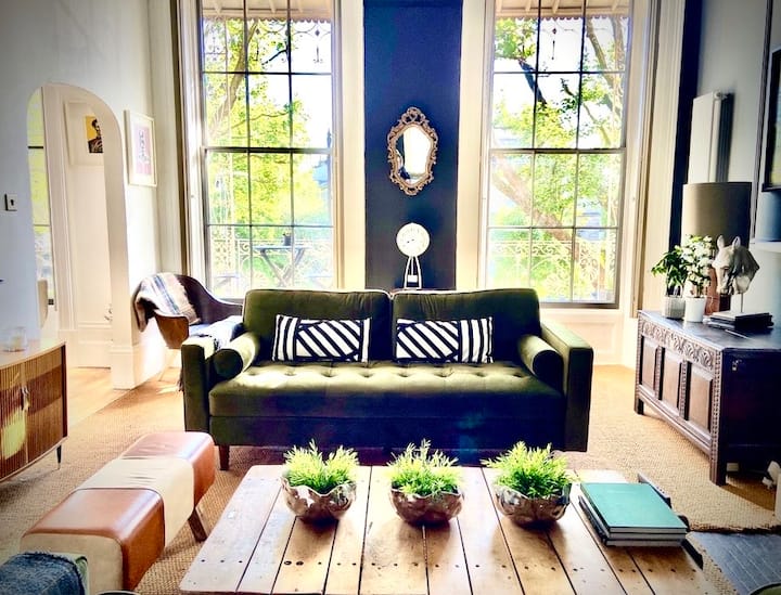 Stylish Queens Apt Montpellier  Area+ Parking - Cheltenham