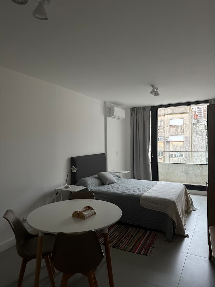 Luminous Studio On A High Floor In Recoleta - Recoleta