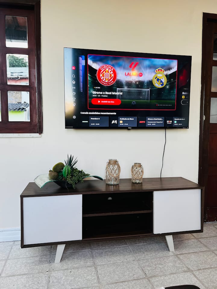 Apto No Centro Comercial C/ Ar - Ilhéus