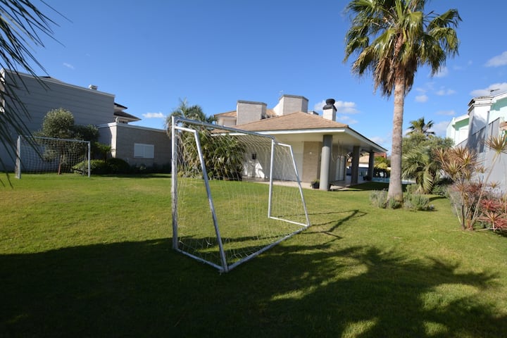 Férias Com Alegria, Prazer E Comodidades Amplas - Capão da Canoa