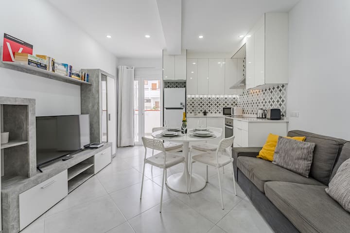 Lovely Apartment Los Cristianos - Los Cristianos