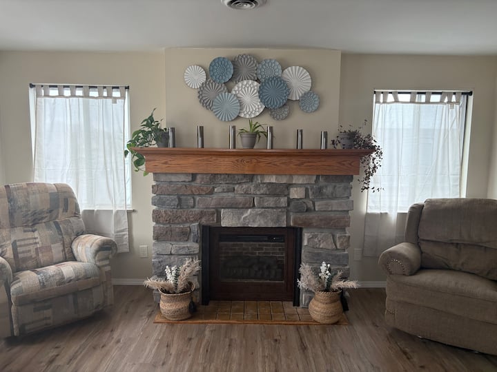 Spacious & Cozy-less 2 Miles For Bc Fireworks - Bay City, MI