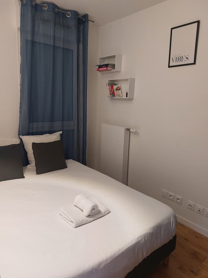 2 Pièces | Parking | Proche Paris Et La Défense - Garches