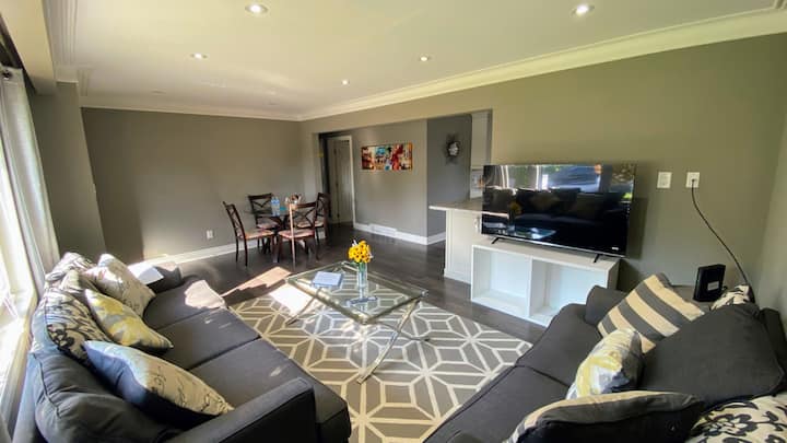 Luxury Cozy Home- Niagara Falls With Huge Backyard - Niagara Falls