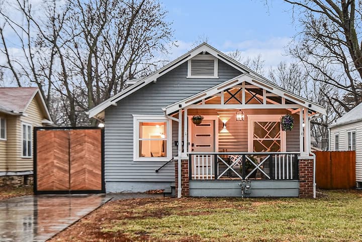 2br/1ba With Option To Add Additional 2bed/1bath! - Topeka, KS