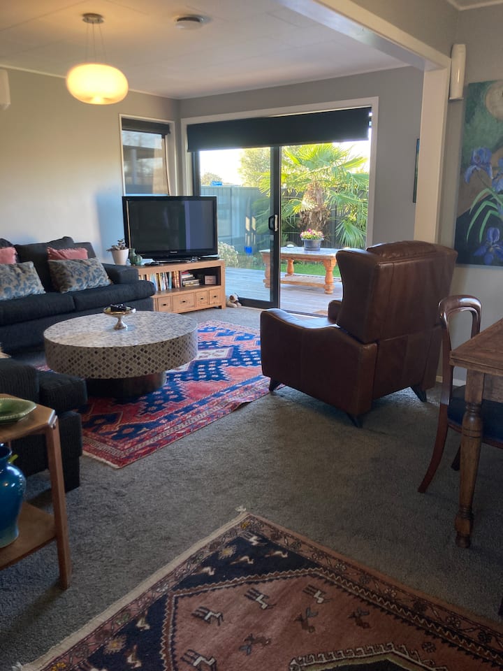 Park Up In Parkvale - Havelock North