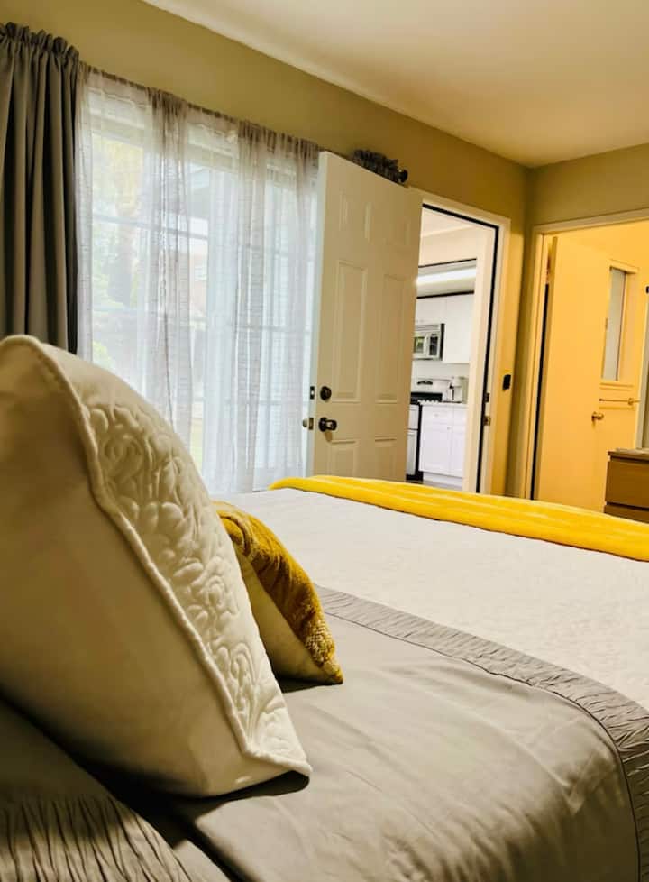 Wonderful Private Guest Room~home Away From Home - Riverside, CA