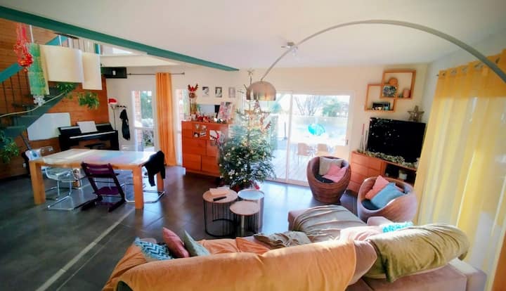 Jolie Villa Familiale - France