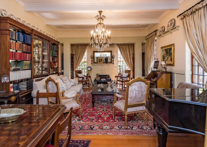 Houghton Rosebank Queen Room At Pool. - Johannesburg
