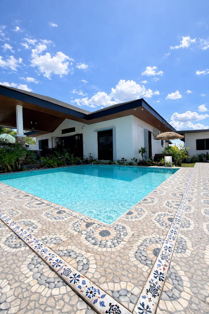 La Brisa At The Strand Morong Bataan - Morong