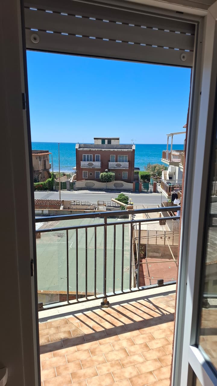Casa Al Mare Vicino Roma Con Ac Ristrutturata 2026 - Ardea