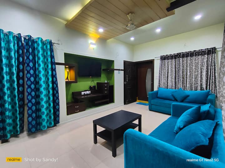A Cozy 3 Bhk Home Away From Home - Hyderabad