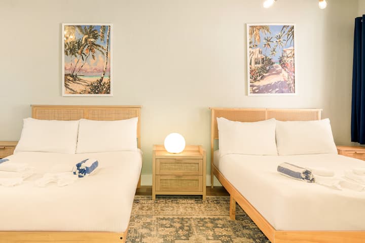 2 Bed Coastal Retreat - Sand Key Park, Clearwater