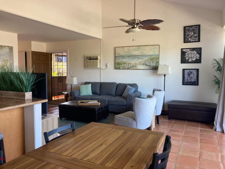 Steps To Beach! 2 Bedroom W/ Ocean View And Pool! - Kihei, HI