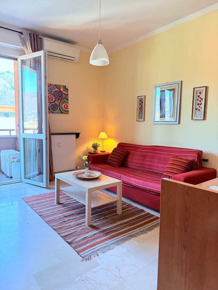 Station Lakelo Airbnb - Como