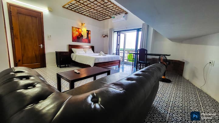 Charming Riverview Studio Small Kitchen &Balcony - Hội An