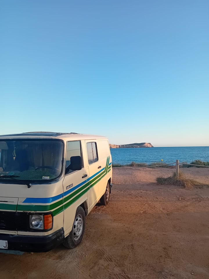 Vintage Van Explore Driving Mallorca - Full Equip - Magaluf