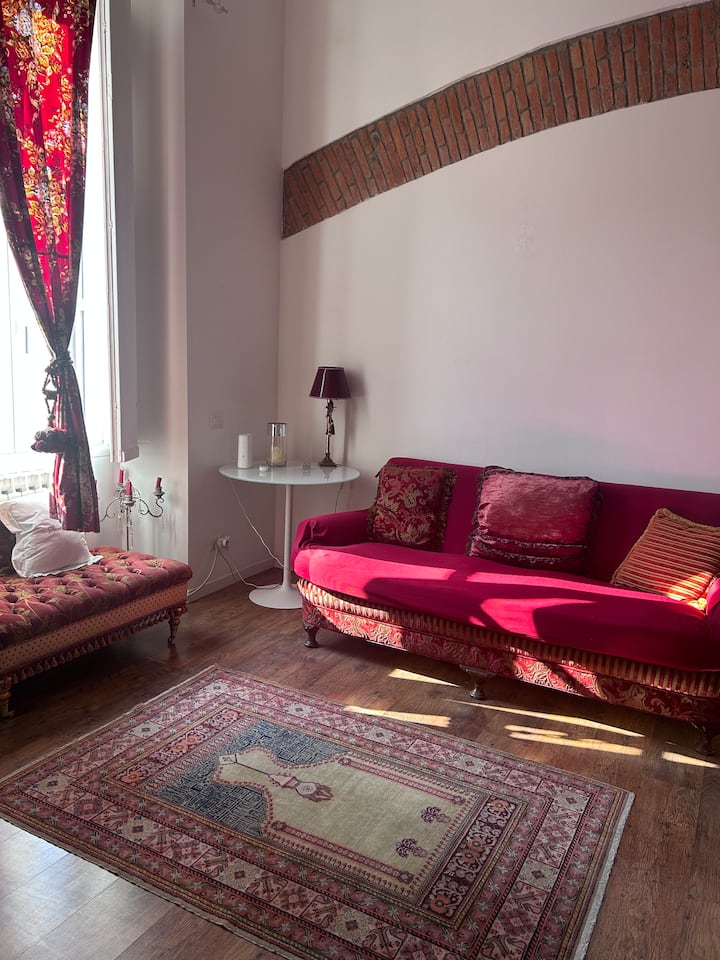 Wonderful Central Apartment In Porta Garibaldi - Milaan
