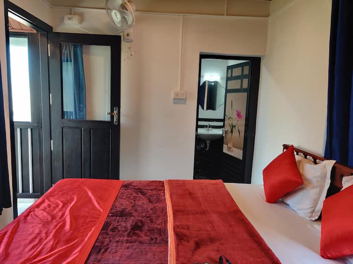 Garuda Hills Homestay Room 2 - Munnar