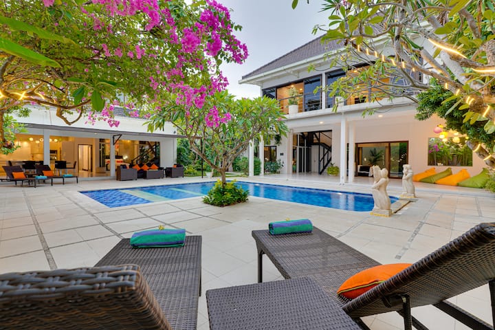 Villa Lanai Seminyak - Legian