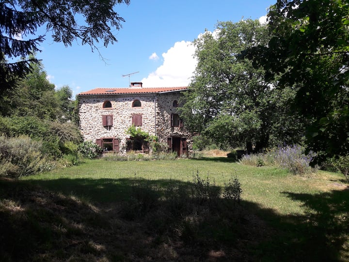 Maison Isolée En Pleine Nature - Brioude