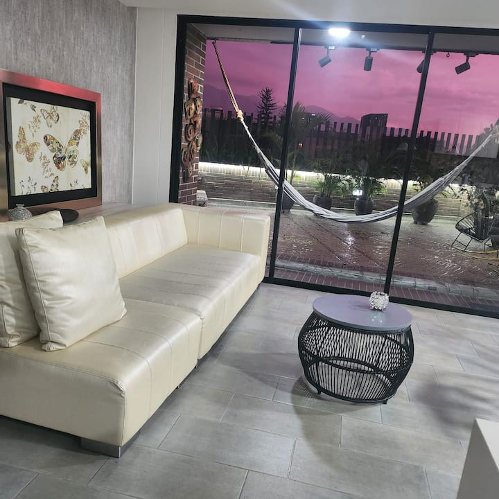 Luxury Loft +Jacuzzi &Terrace - Medellín