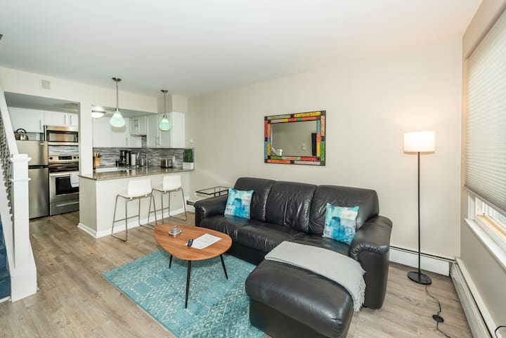 Perfect Kerrytown + Main St. Location W/parking #4 - Ann Arbor