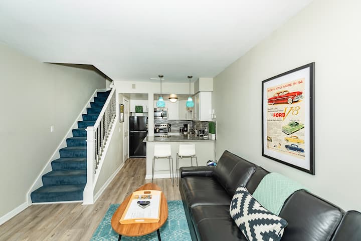 Perfect Kerrytown + Main St. Location W/parking #6 - Ann Arbor