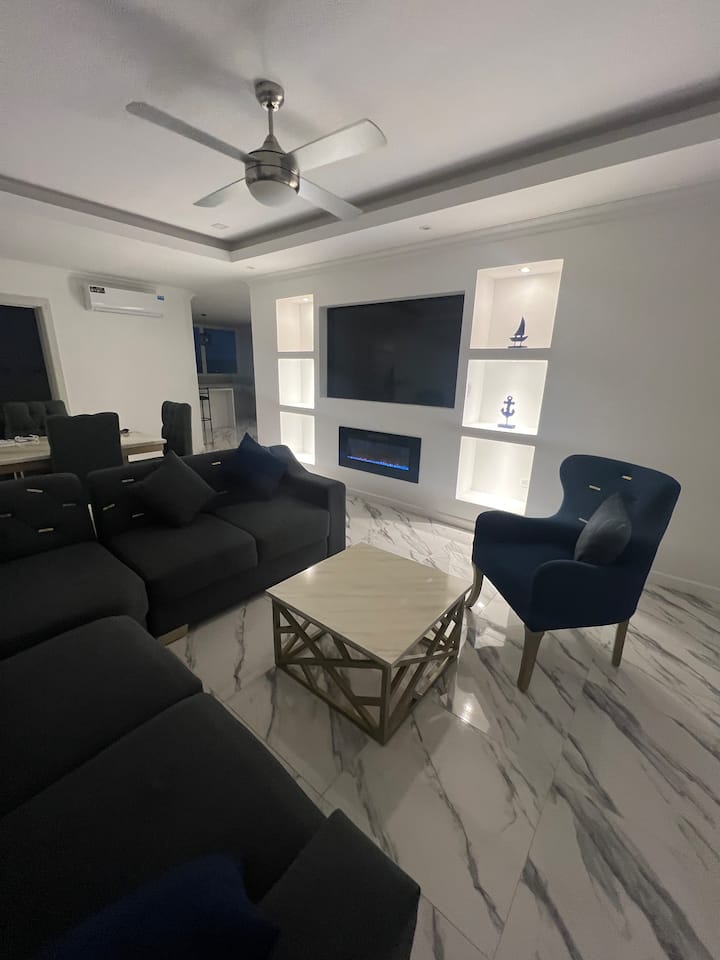 Resort Style Living On The Beach With Balcony - Punta Blanca