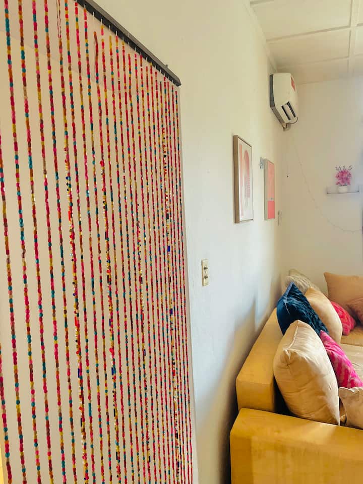 Simple And Cozy 2br Home Near Beach - Monrovia