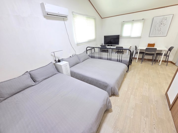Fully Equipped One-room, 2 Min From Nokbeon Subway -