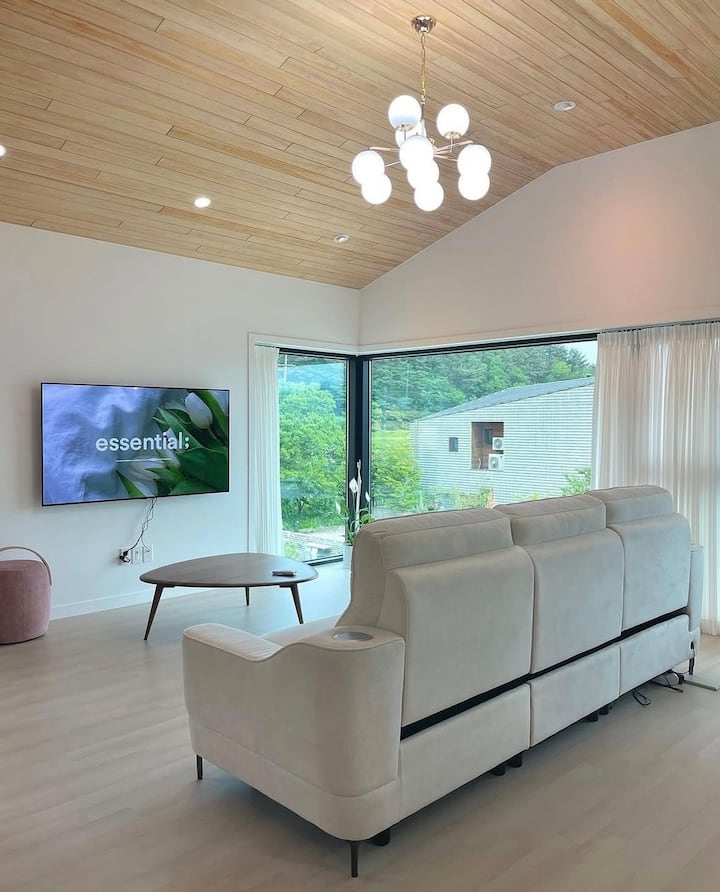 나랑스테이 | 240평 마당있는하루 한 팀 독채풀빌라#주요관광지10분#바베큐#불멍 - Gyeongju-si