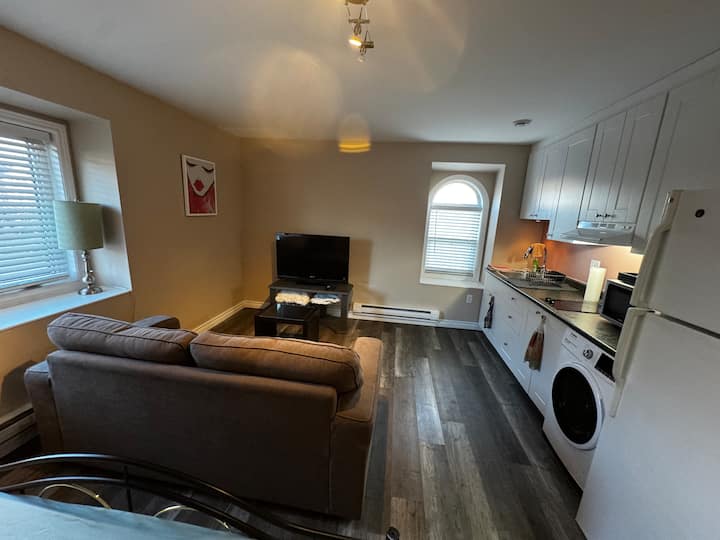Windfield Coach House - Oakville