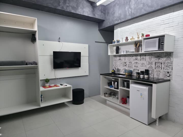 Lindo Studio Térreo Pertinho Do Parque Barigui. - Curitiba