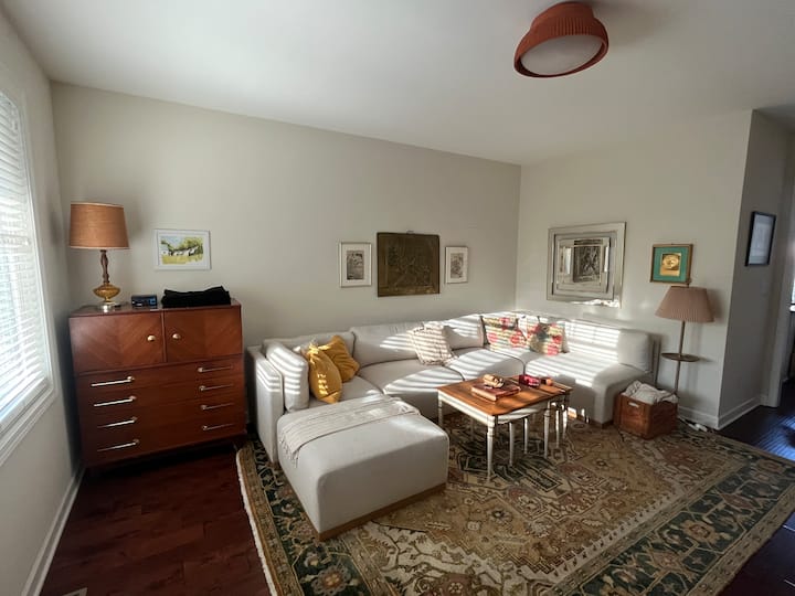 Bright House Near Downtown - Raleigh, NC