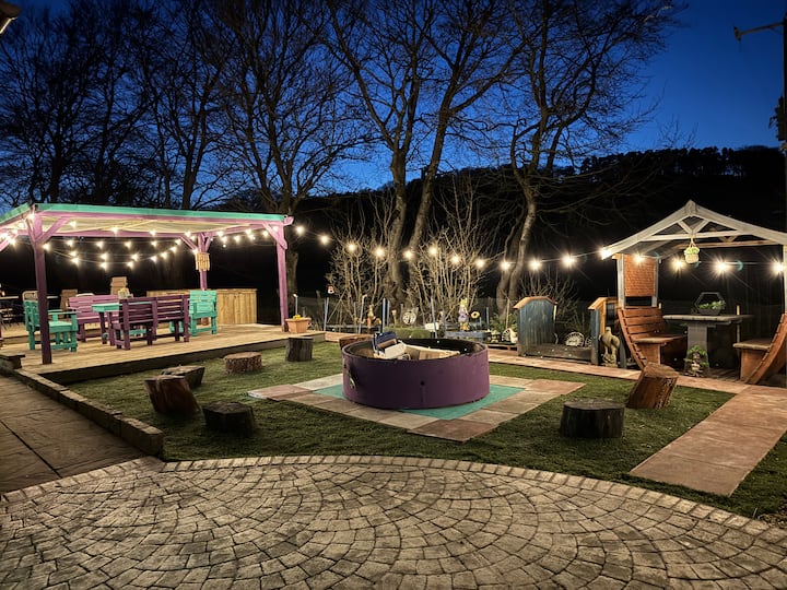 Celebrating Or Relaxing Sleeps 14 With Spa & More! - Écosse