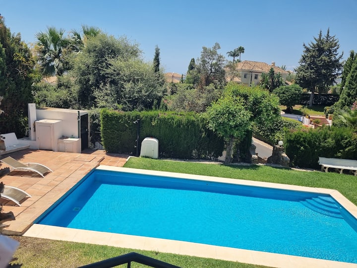 Casa Con Piscina Privada - Marbella