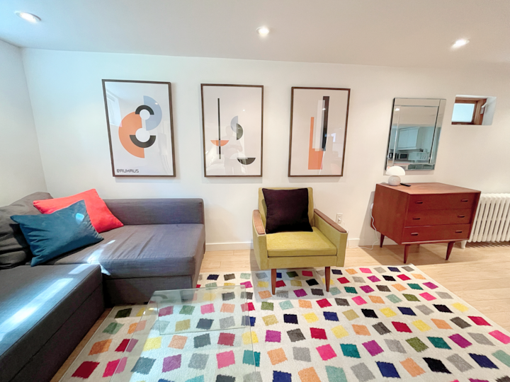 Stylish Basement Suite In Trendy Neighbourhood - Mississauga