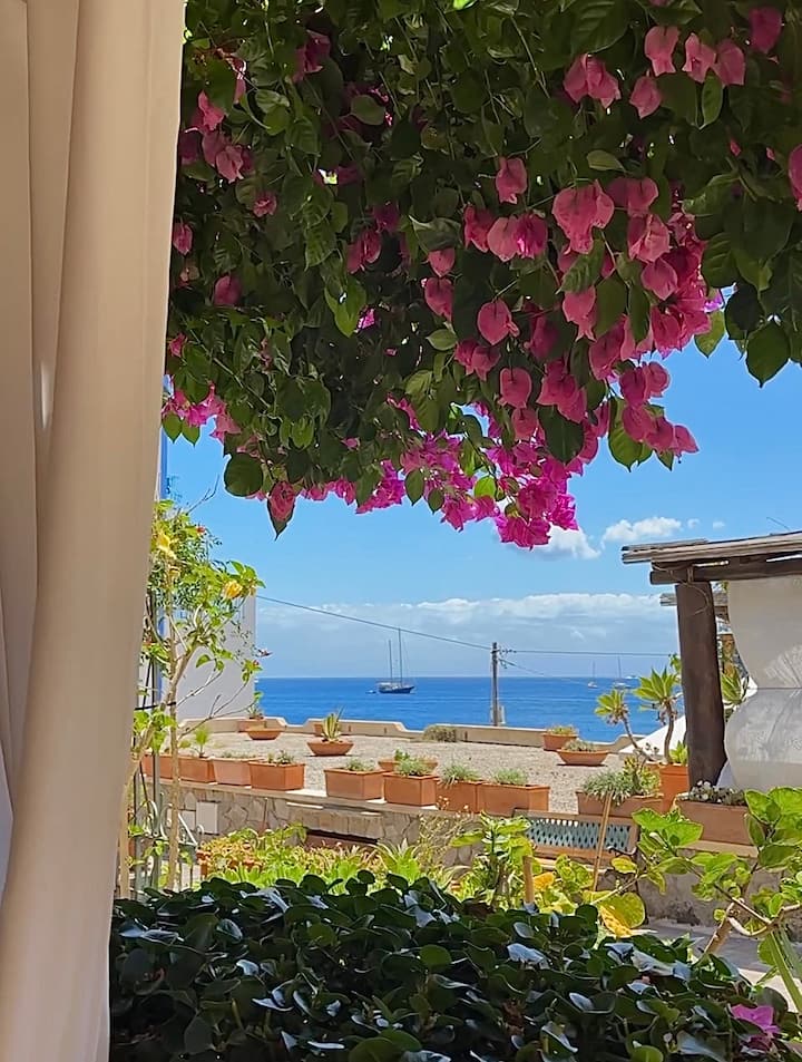 Casa Bouganville, Vista Mare! - Lipari