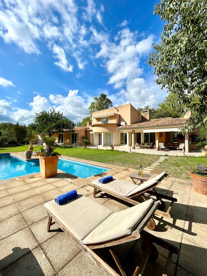 Confortable Villa  En Plena Naturaleza - Deià