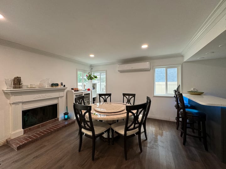 City Center Private Room W/ Indv Ac Walk-in Closet - Pomona, CA