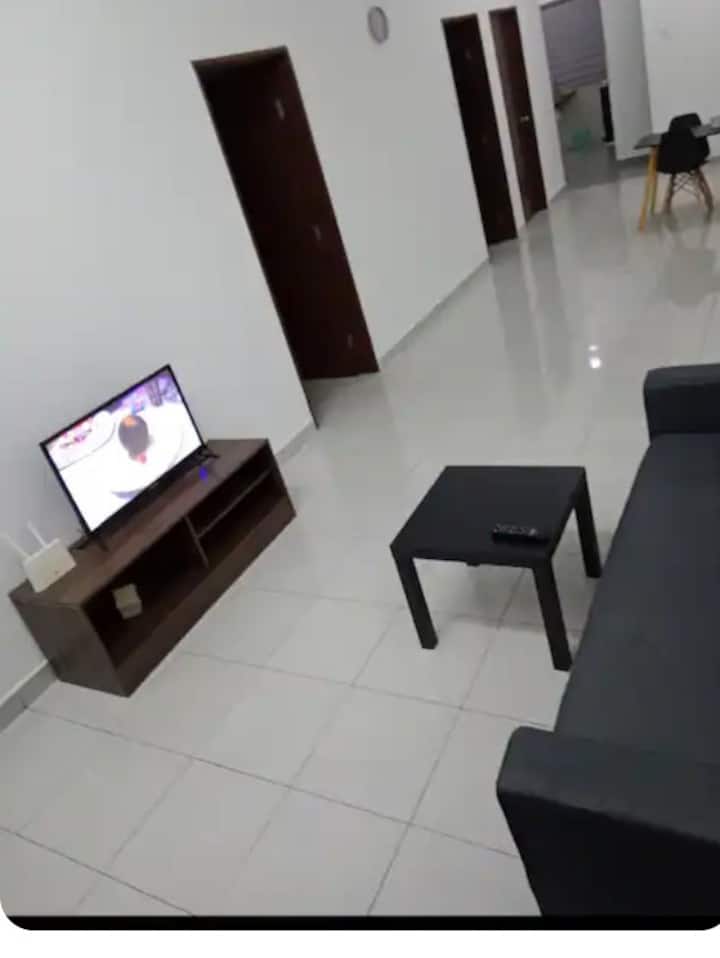12 Bahau Ioi Homestay Taman Areca/ 6pax - Bahau