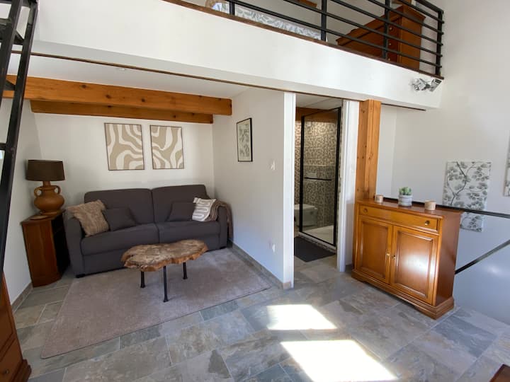 Maison Cosy En Centre-ville - Jardin des Herbes - La Garde-Adhémar