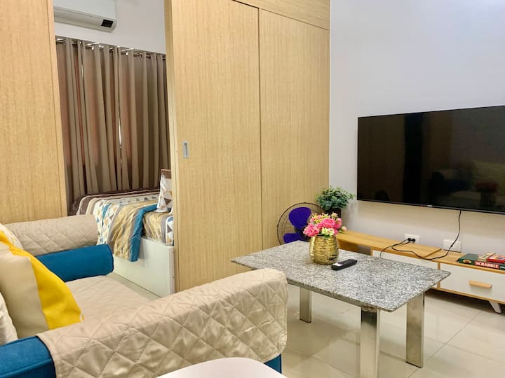 Keziah's Place @ Grass With Netflix & Balcony - Cuba