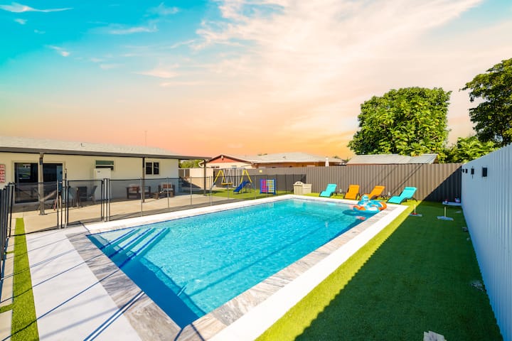 Hblue/pool+heater/gazebo/bbqhard Rock/12people - Miramar, FL