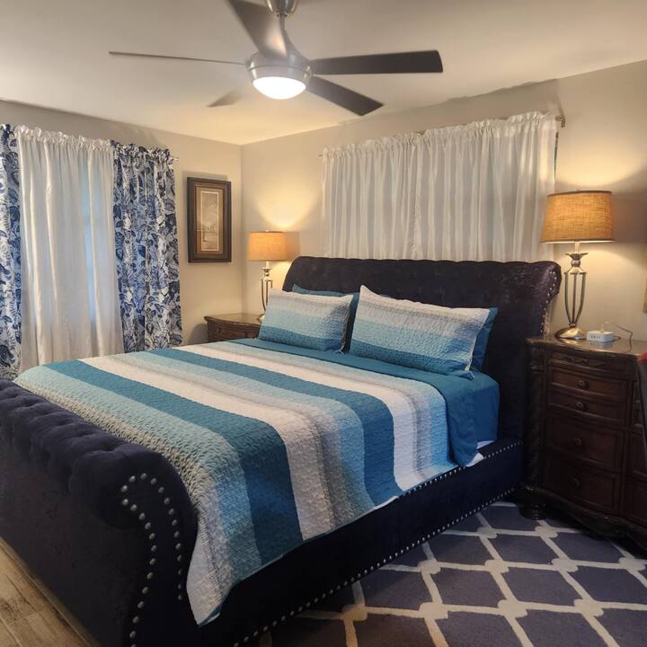 Lucy's King Studio-private Entry Bath & Kitchen,ac - Jacksonville, FL
