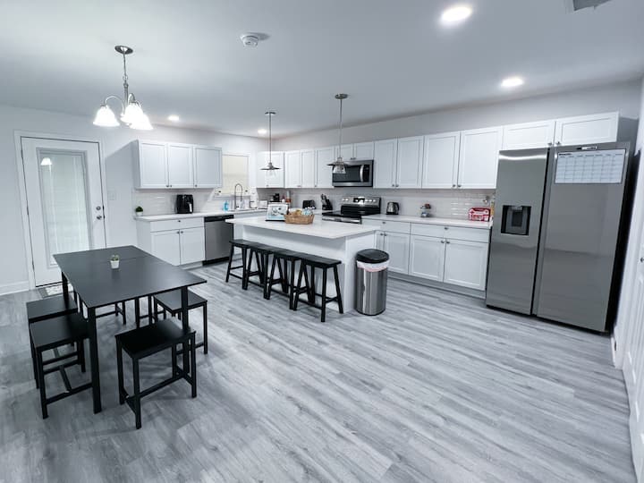 Minutes Away From At&t Stadium & American Airlines - Dallas, TX