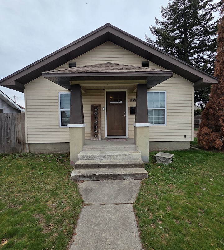 Two Bedrooms Home Away From Home - Spokane, WA