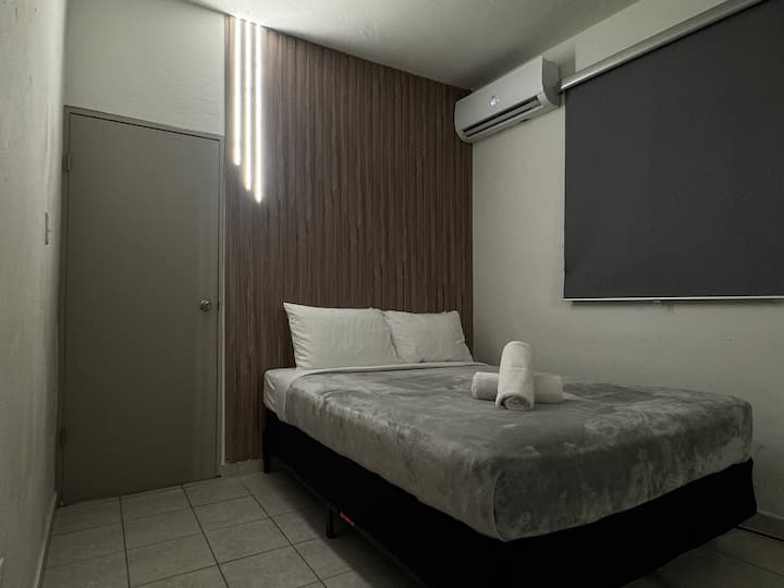 Grape Apartment #3 At La Placita De Santurce - Puerto Rico