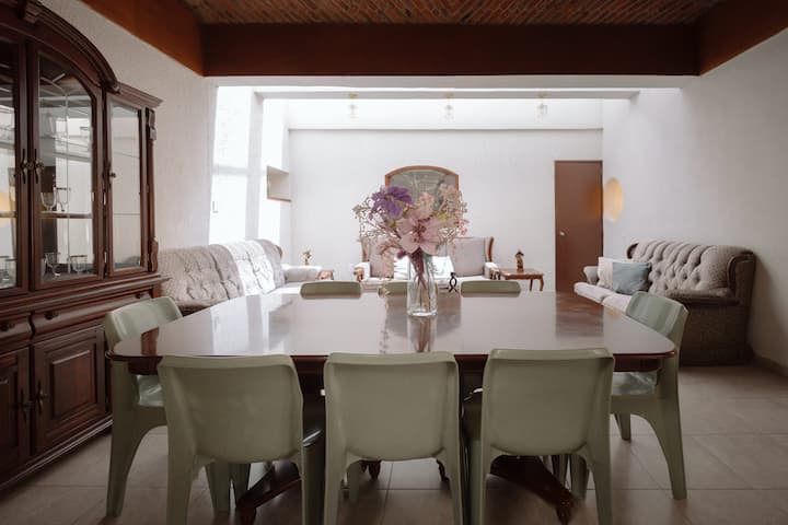 Casa Colonial En León Centro | Facturo 100% |Wifi - León